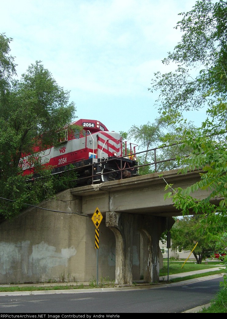 WSOR 2054 on Garden Avenue overpass